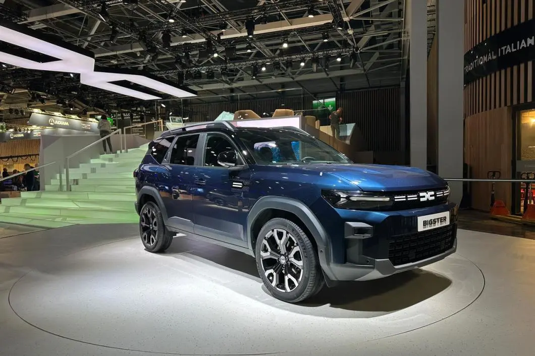 Diverse-Dacia-Models-at-the-2024-Paris-Motor-Show
